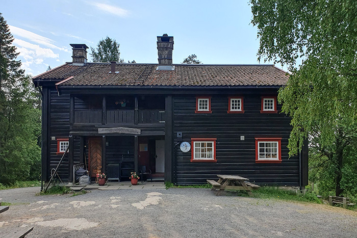 Brunkollen turisthytte