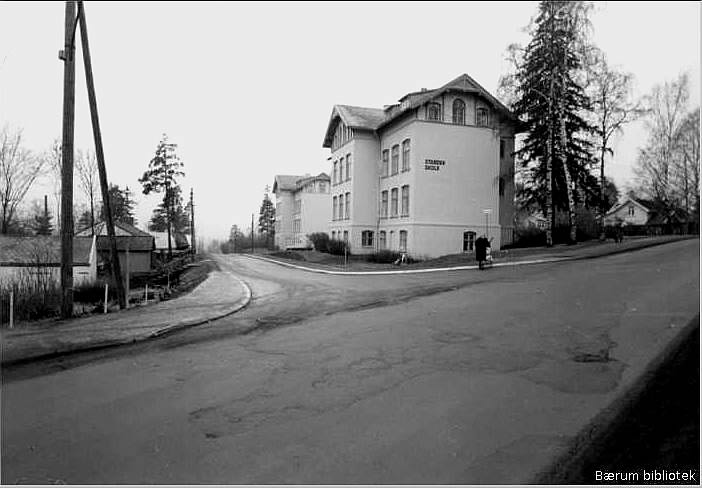 Stabekk skole (gammel og ny). Musikkorps og strykeorkester